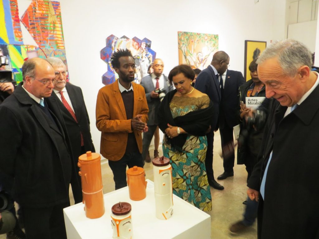 UCCLA: Exposição que retrata arte e cultura angolana que não pode mesmo ...